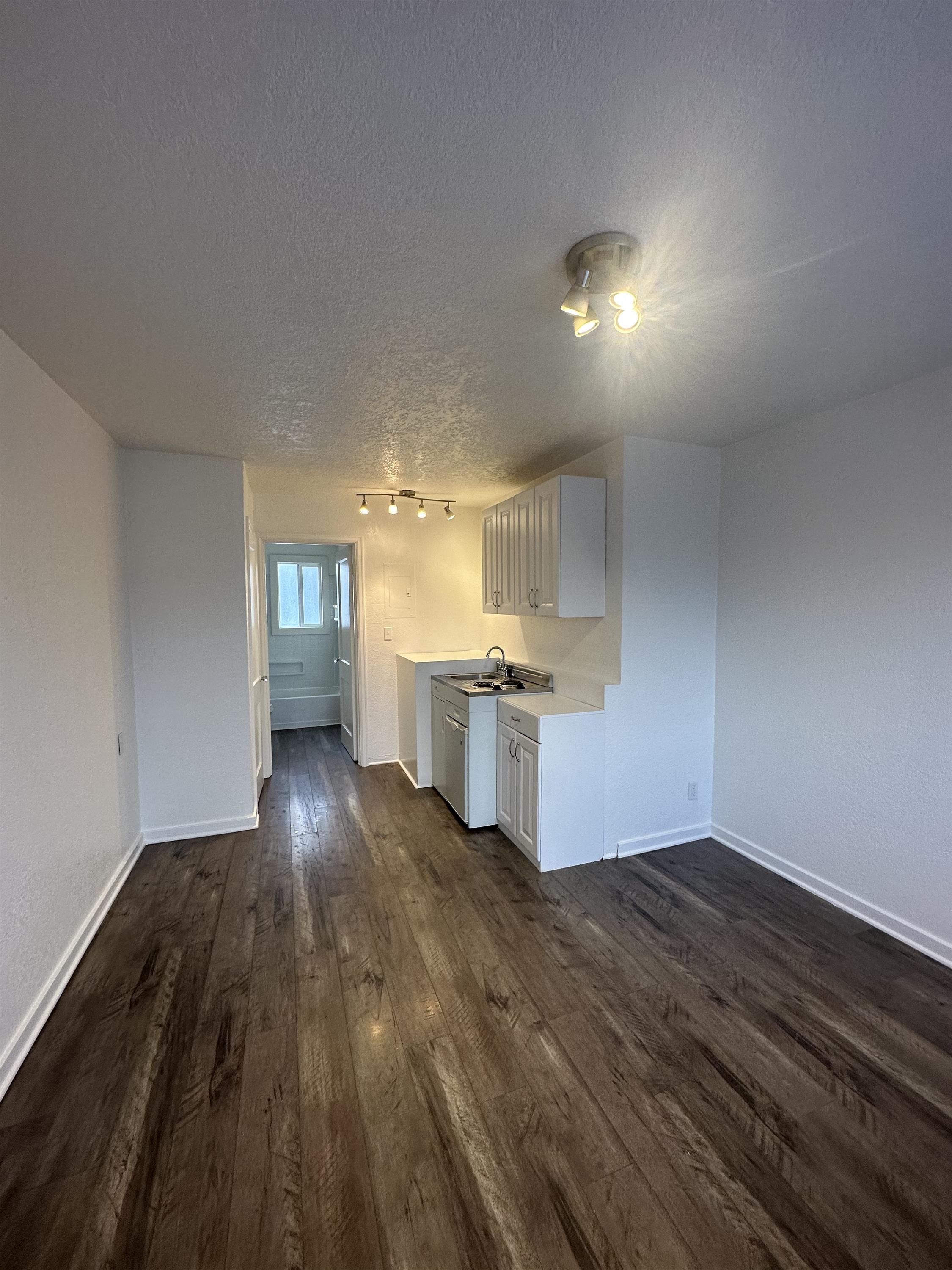 Home [redmondpropertyms.managebuilding.com]